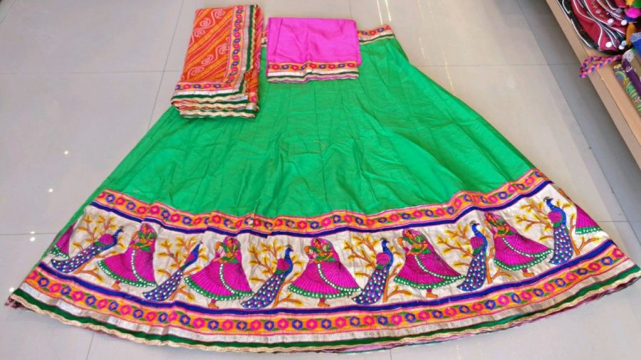 Shop Kutchi Traditional Gamthi work Chaniya Choli for Navratri | ArtistryC