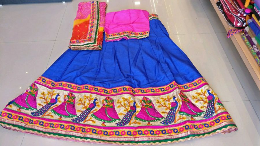 Shop Kutchi Traditional Gamthi work Chaniya Choli for Navratri | ArtistryC